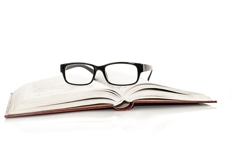 Deismus und Theismus: Der Balanceakt zwischen Wissen und Glauben | Blog ...